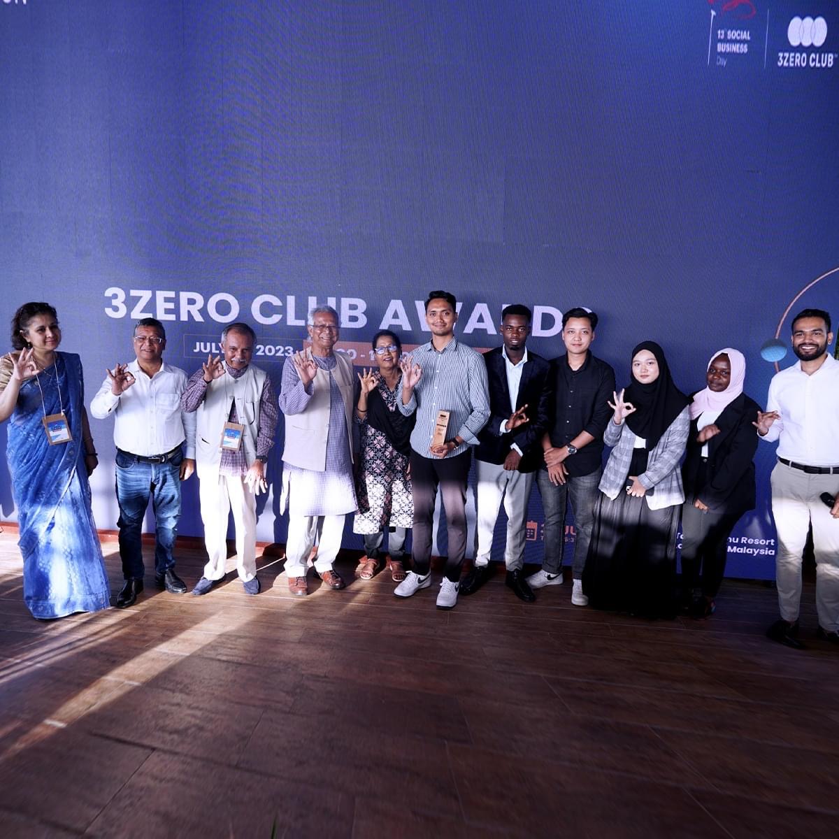 3 Zero Club - Awards